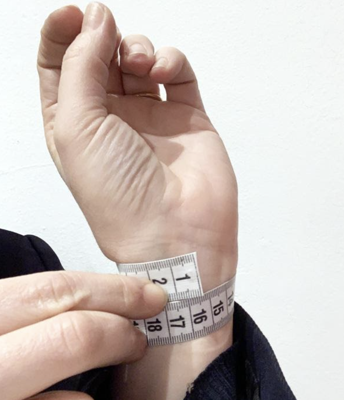 What is linen water and how to use it? - Studio Heijne